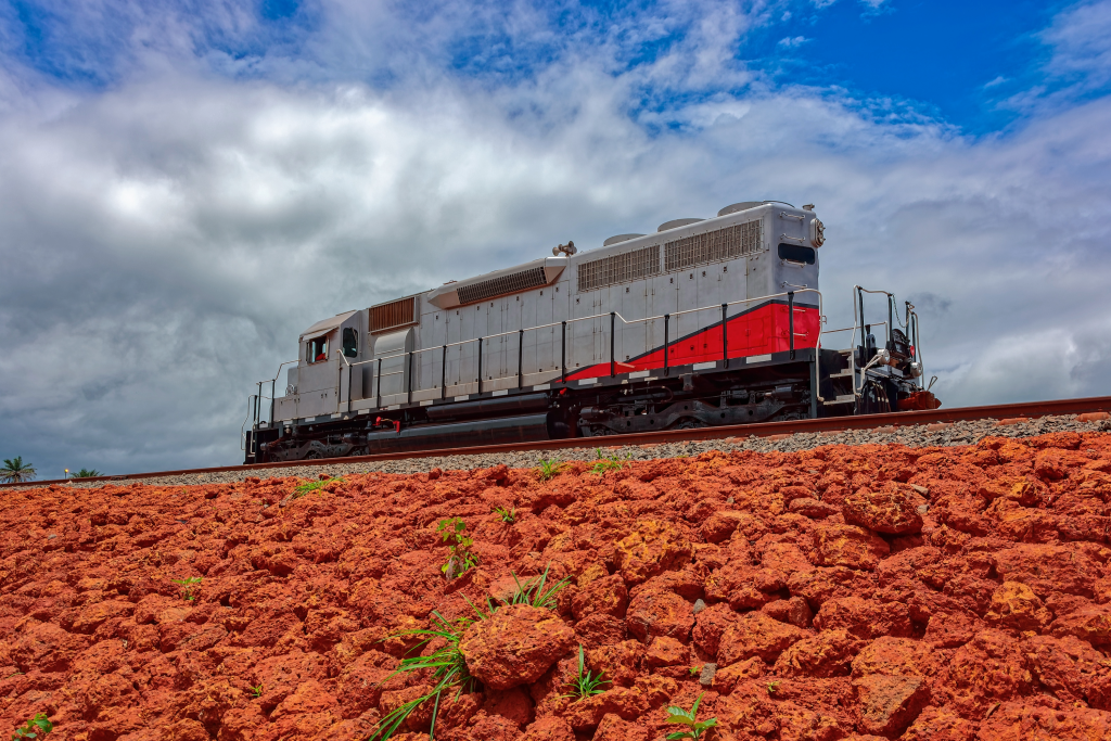 Simandou’s First Ore Shipment Stalls as Locomotive Rift Deepens ...