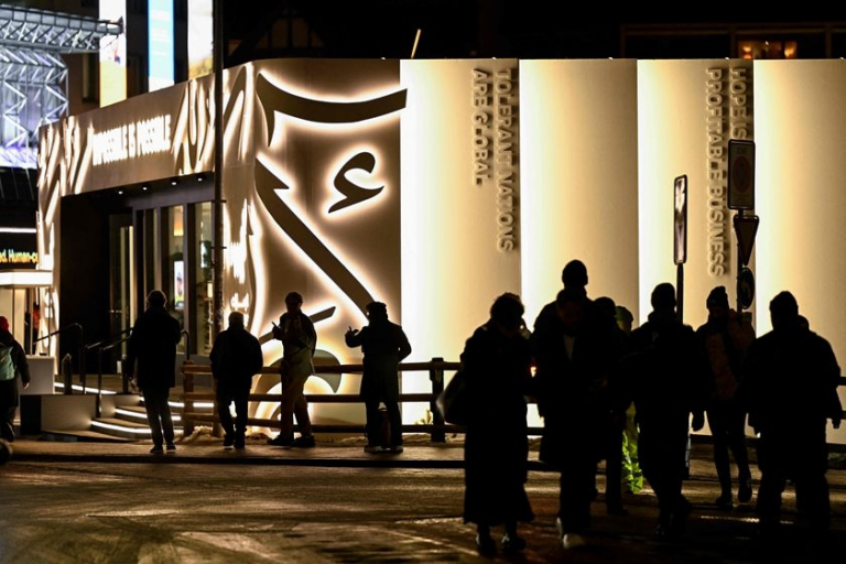 Saudi Arabia Courts Chinese Builders for Vision 2030 at Davos - Global ...